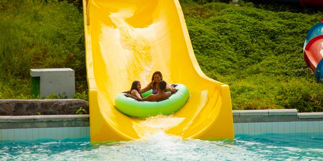 Forfait journée avec déjeuner au parc de loisirs Splash N Fun ...